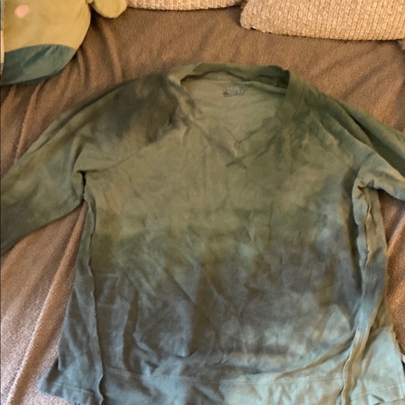 Terra & Sky | Tops | Terra Sky Green Crew Neck Sweatshirt | Poshmark